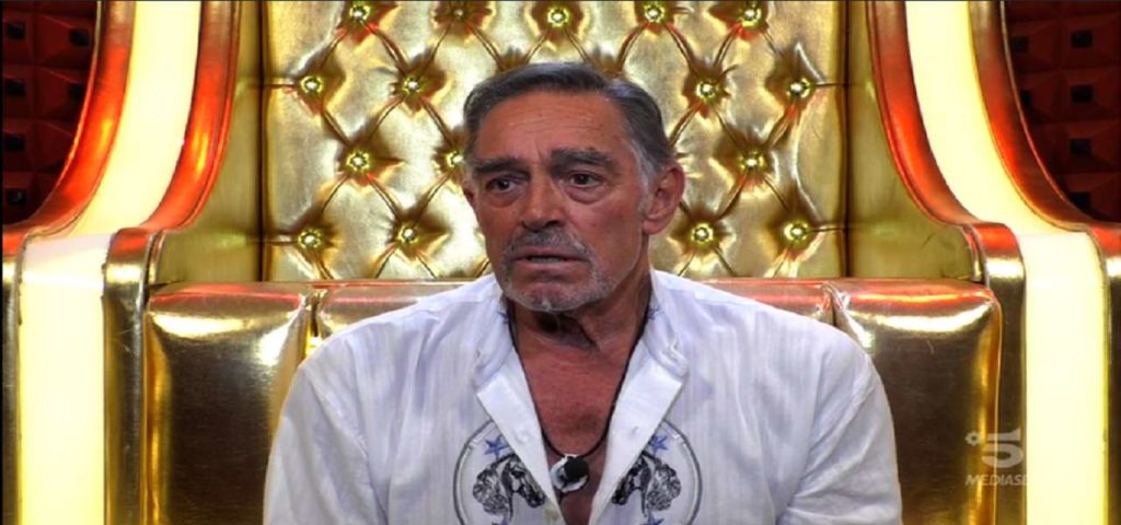 Paura per Fabio Testi: "Tuo figlio è bloccato in Cina per il ...